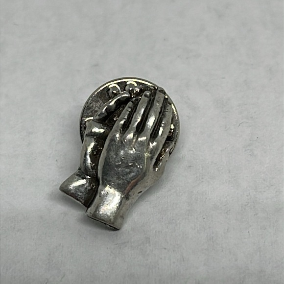 Jewelry | Vintage Bsd Signed Silver Hand Design Praying Hands Lapel Pin ...
